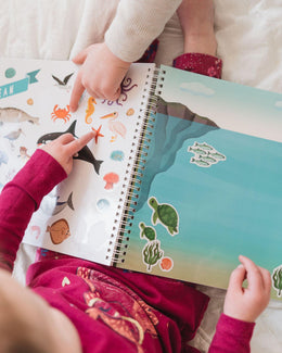 Animal Habitats Sticker Book: Over 500 Stickers and 12 Unique Scenes ...